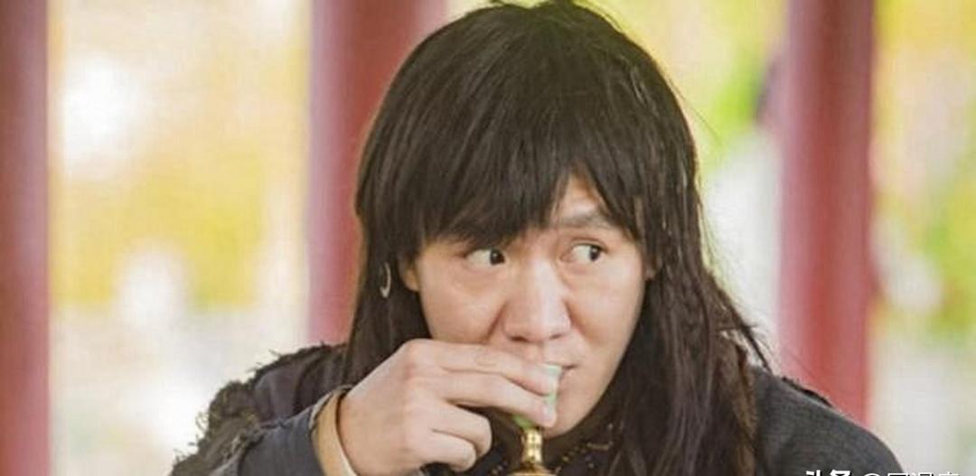 Yang Yiwei, who became famous instantly, had been playing a small role for 12 years and no one ...