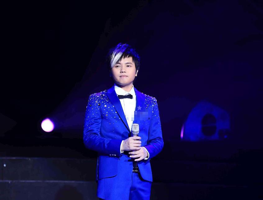 Super talented boy, on his own! - iMedia