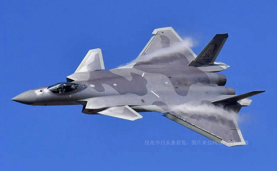 The new J-20AS fighter is painted and flying. The Air Force welcomes ...