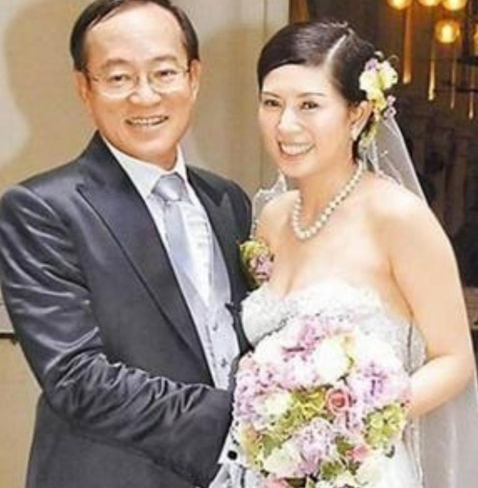 "Scumbag" Stephen Chow's fierce love history: He dated 4 women, but he ...