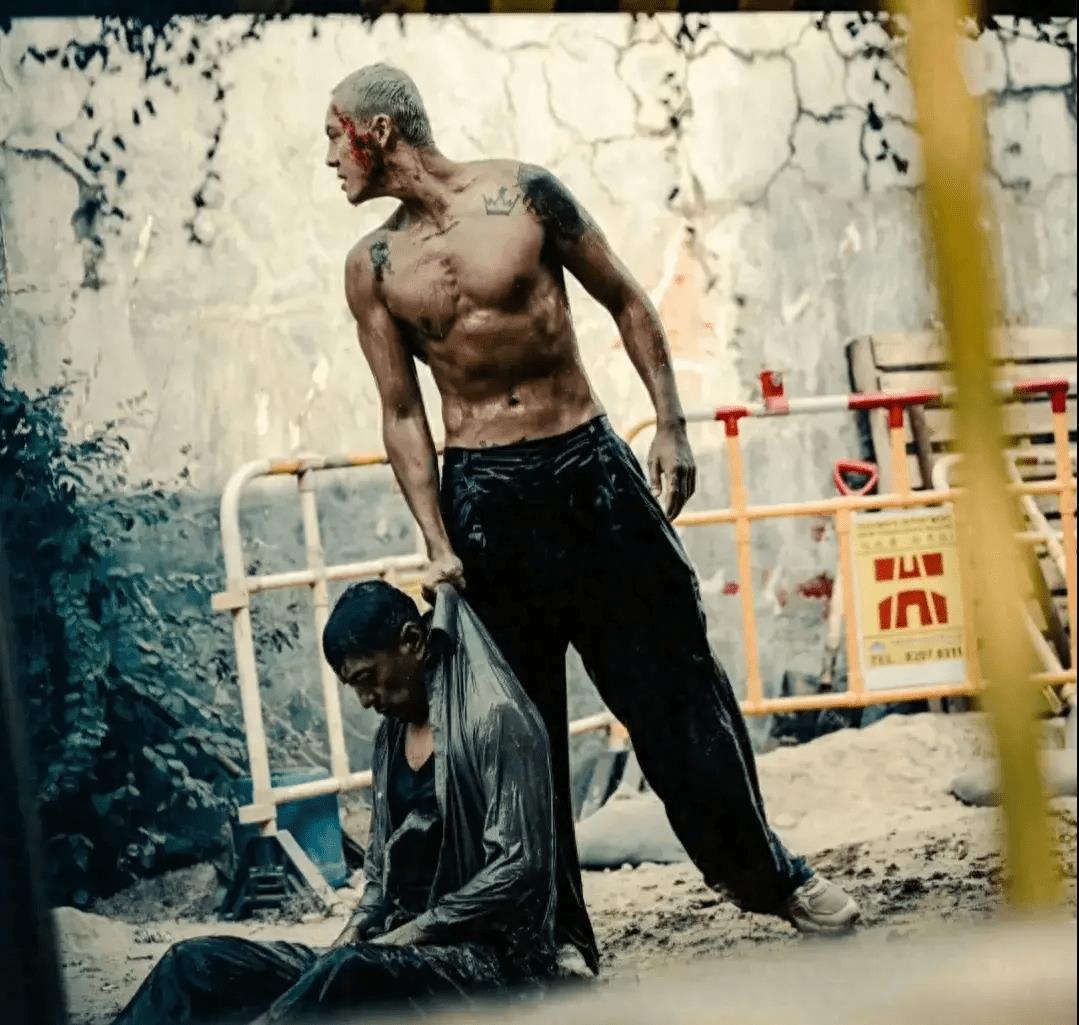 The alternative narrative of "Breaking Point": breaking taboos ...