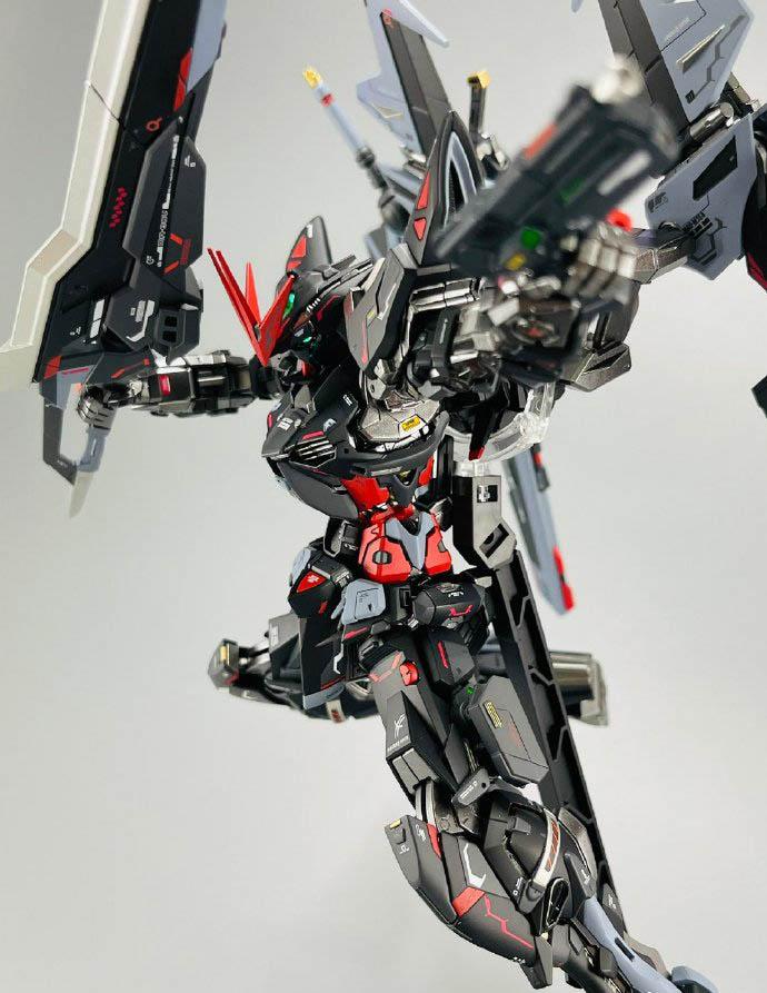 Jet Black Strike Style Heretic Gunpla - iMedia