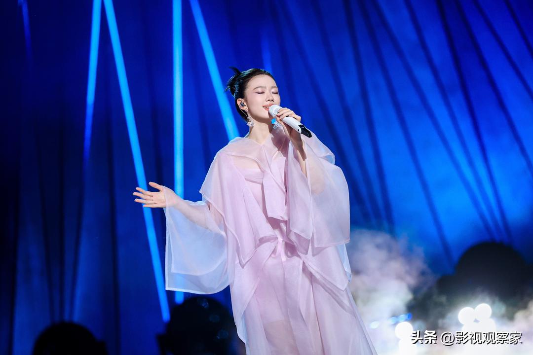 The "Singer 2025" announcement contest attracted the attention of the ...