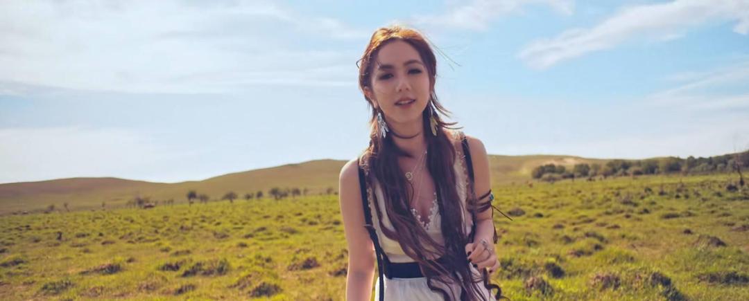 The super musical talent Zhou Shen and the alluring singer Deng Ziqi ...