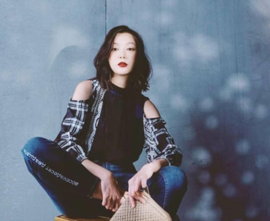 Be brave and try love! Hong Kong female singer received support from ...