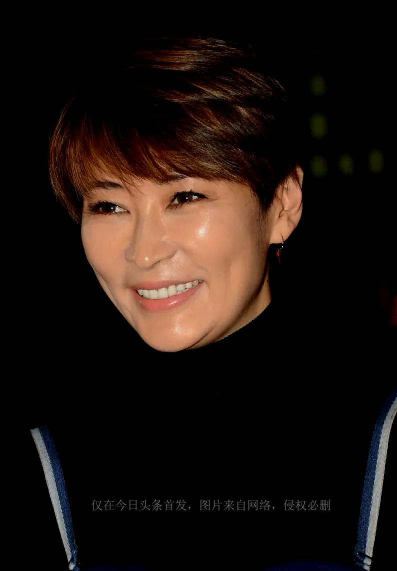 Liang Jing angrily tears down the 18th-tier actress. Based on this alone, she lost to Ma Yili ...