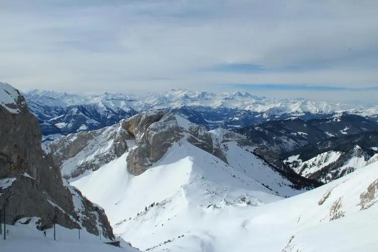 "The Iceman Forty Thousand Years": tells a touching story and shows ...