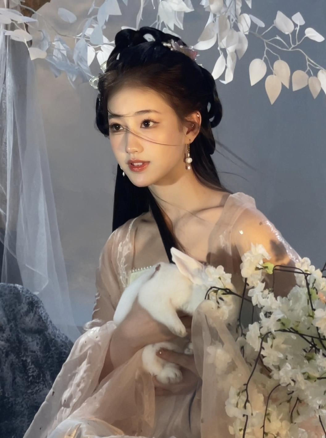 Yaoyin: The Musical Journey of the Chinese Goddess Huang Yuyao - iMedia