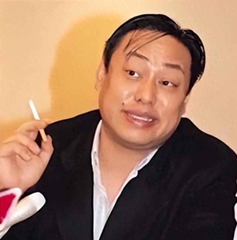 Julian Cheung: Your wife has a very good figure. I spent 1 million Hong ...