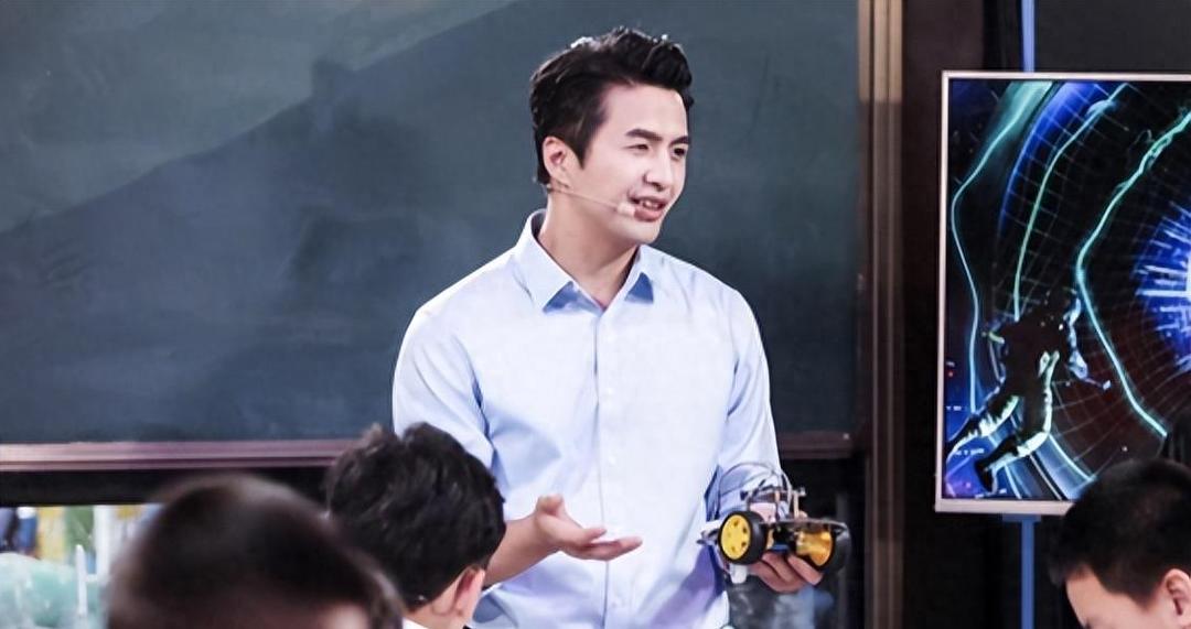 Wei Kunlin, who mocked Guo Jingming for looking like a woman in "The Strongest Brain", is she ...