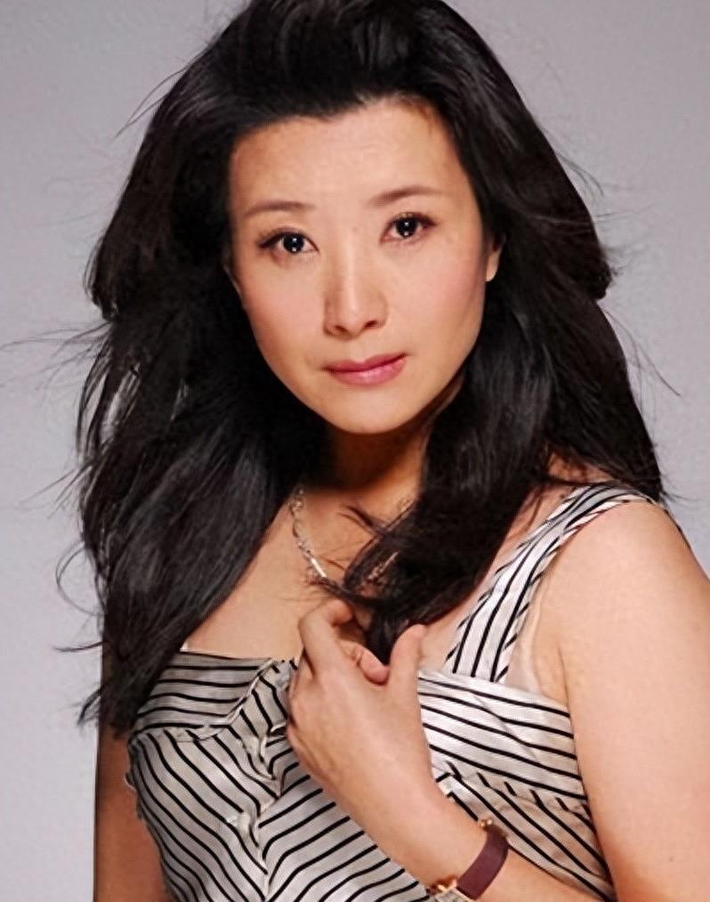 Wang Jing can be called a "clean stream" in the entertainment industry ...