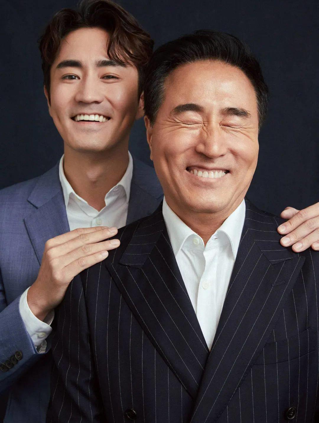 Zhang Xiaoming, one of the "Another Second Generation Stars", made his ...