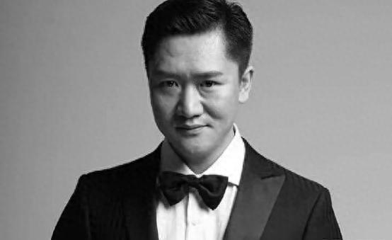 Yang Yiwei, who became famous instantly, had been playing a small role for 12 years and no one ...