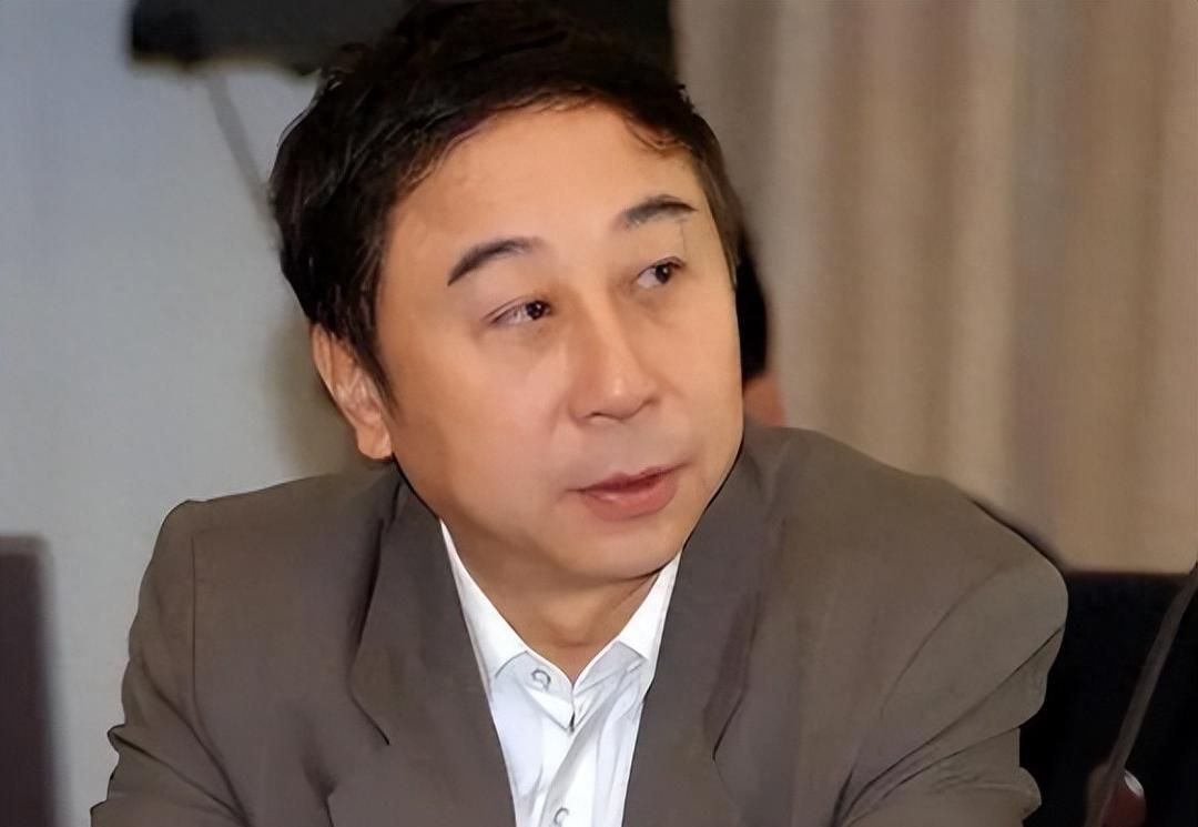 He lied to us for 40 years! It turns out that she is Feng Gong's wife ...