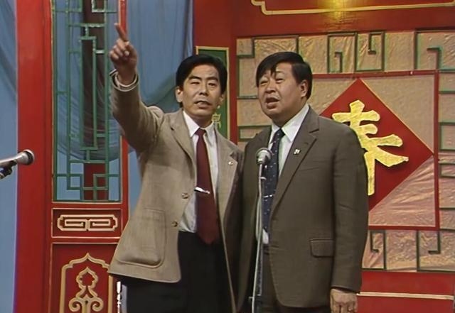 The famous cross talk artist Wang Jinbao passed away. He once performed with Feng Gong in the ...