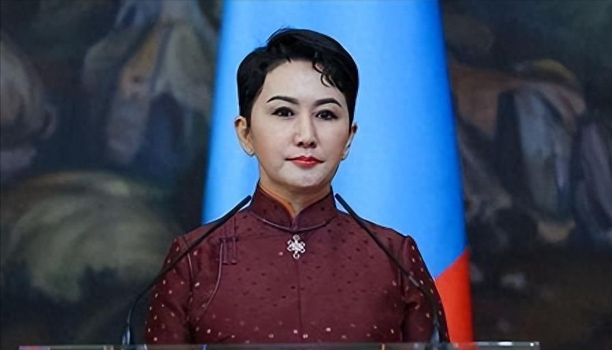 The most beautiful female minister in the world, Mongolia's “modern ...