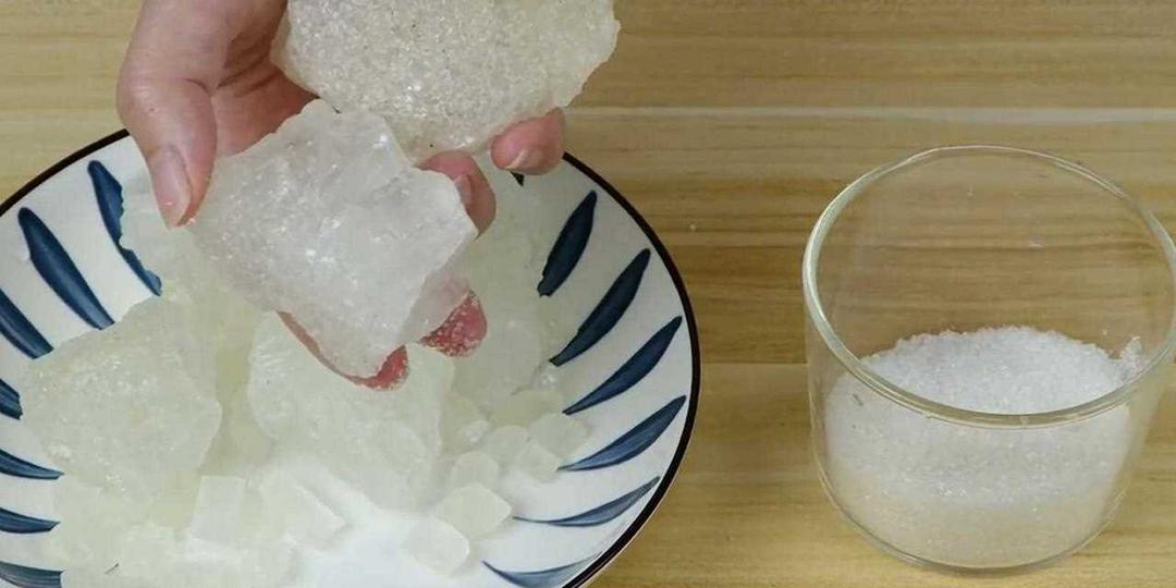 If you have sugar at home, take a look. It's so powerful when you pour ...