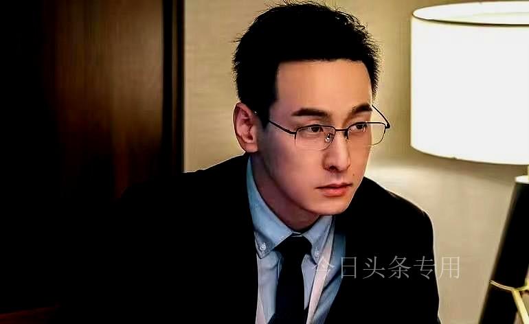 From a scumbag to a warm guy, this time Ren Bin plays Xie Yang, who is ...