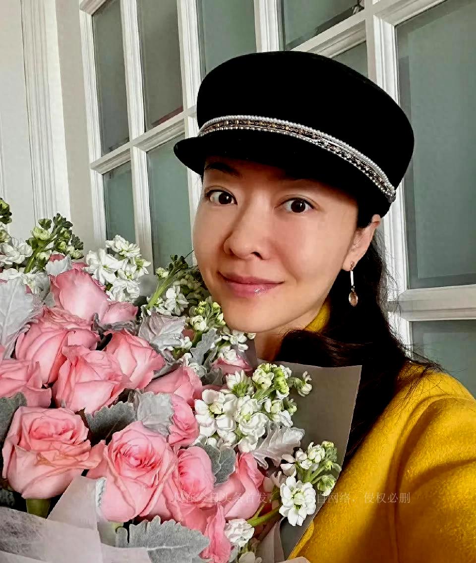 Xiong Dailin posted a photo without makeup on Valentine's Day. She was ...
