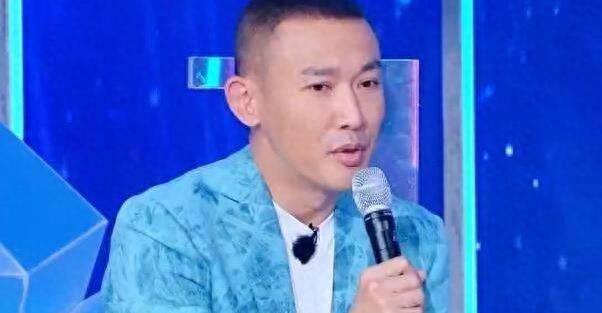 The replacement actors are surprisingly amazing, one person plays 6 ...