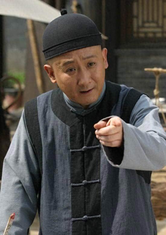 22 years after Liang Zuo's death, looking at his younger brother Liang ...