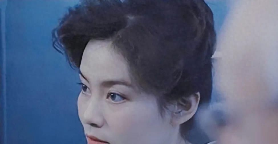 Is Pan Hong, who is old and fierce, considered a top beauty in the ...