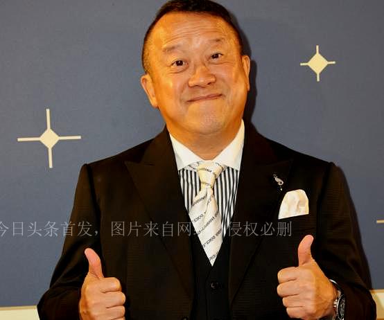 64-year-old Zhu Lingling appeared at a dinner party, her figure has ...