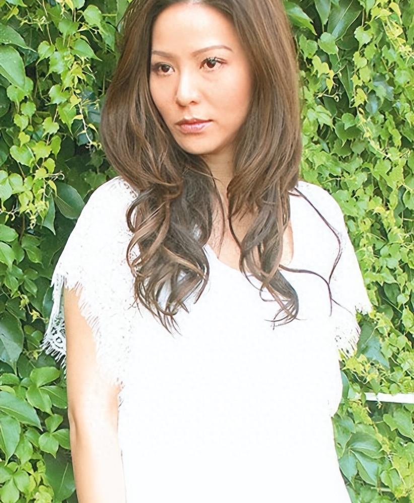 Met a scumbag again! 44-year-old Teng Li's appearance changed ...