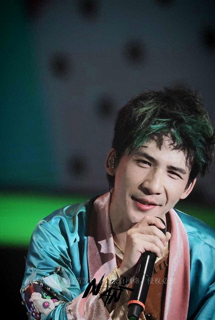 What did Dapeng do? He kept apologizing for seven consecutive years ...