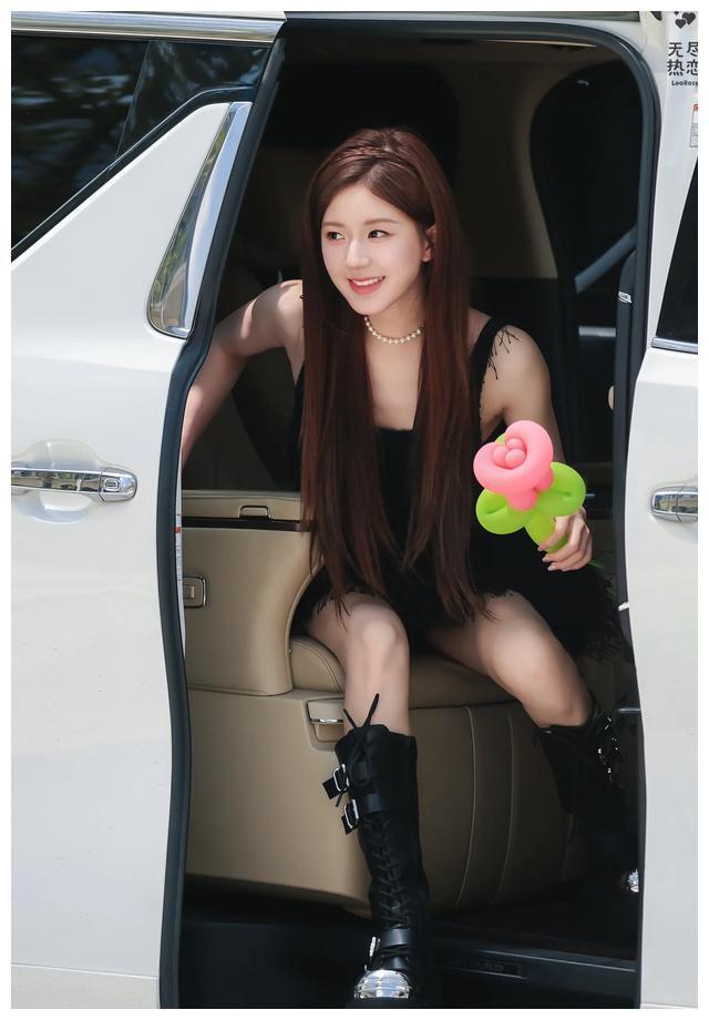 8.31 Entertainment News: Fei Xiang, Shu Qi, Cheng Yi, Song Zuer, Zhao Lusi, Zhang Wanyi - iMedia