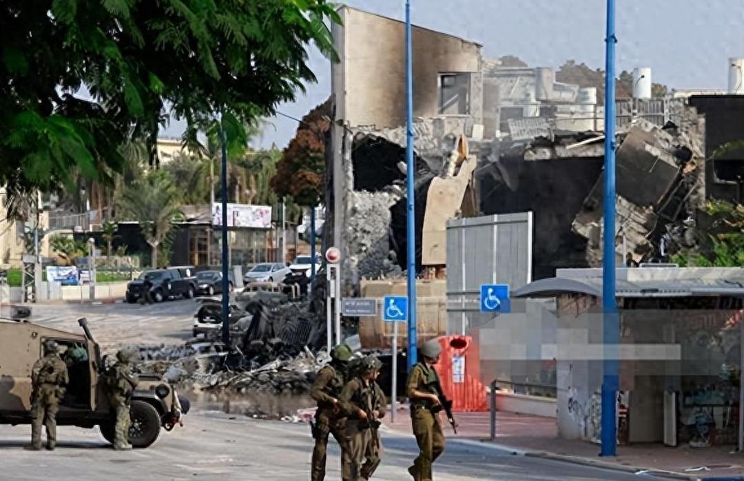 The war in the Middle East was raging, and 110,000 Russian soldiers ...