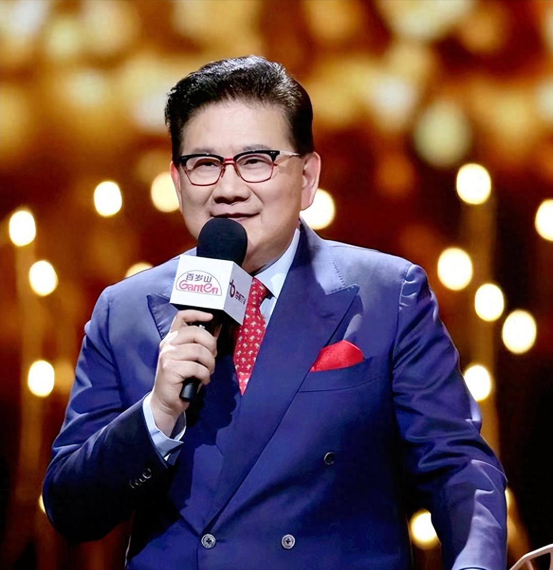 Cao Kefan finally embarked on the path from "Shanghai's number one host ...