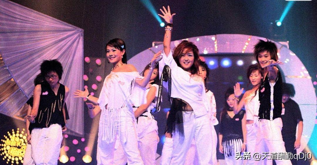 Chinese Internet Celebrity Singer Tang Yi: Growing up step by step on ...