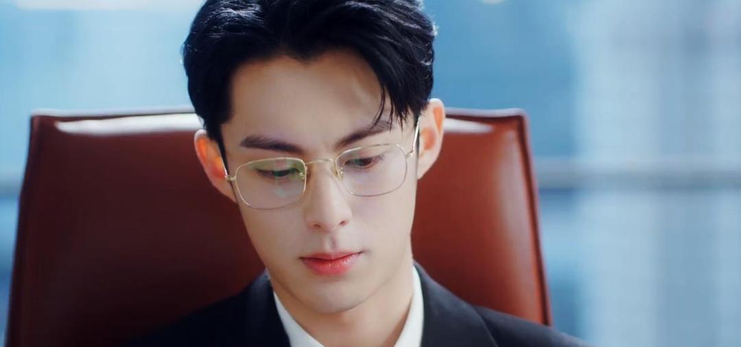 "Based on Love" Zheng Shuyi and Shi Yan broke up. Shi Yan did four things and finally asked for ...