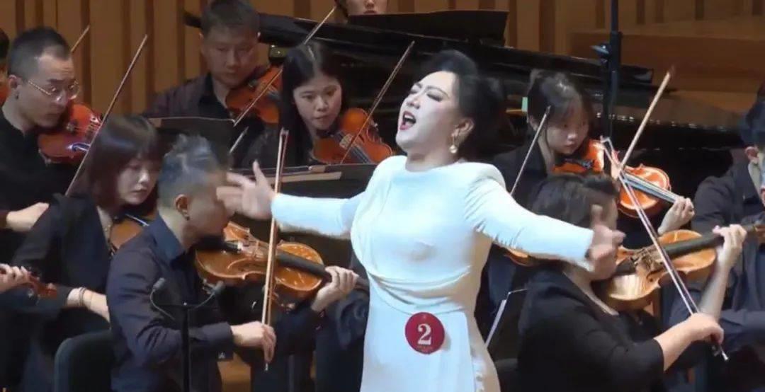 Double champion! A contestant from our school won the China Music ...