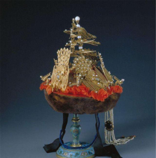 Ancient phoenix crown: a symbol of nobility and luxury! - iMedia