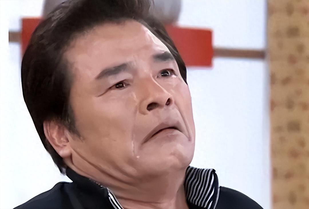 Lei Hong was served by six women, each of whom received an allowance of ...