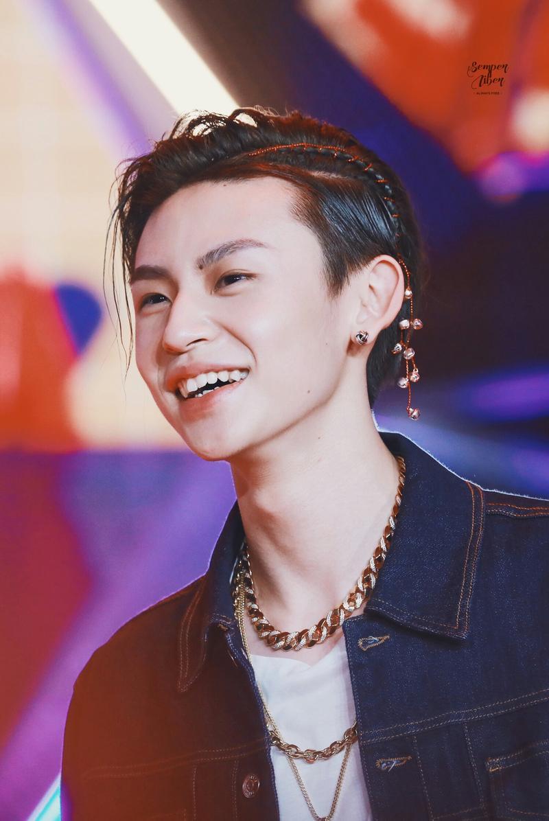 The little ghost Wang Linkai is crazy about senior music critics, and ...