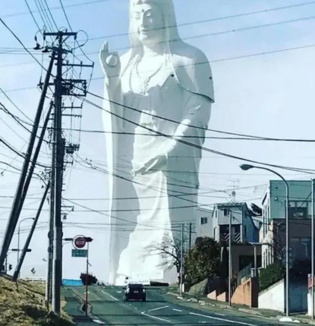 There are three "weird" giant Buddhas on earth, one is in Sendai, Japan ...