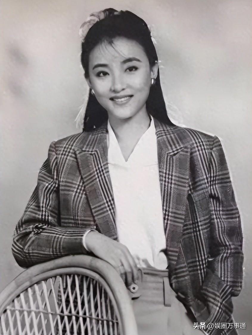In order to pursue the so-called true love, Yang Lan insisted on ...