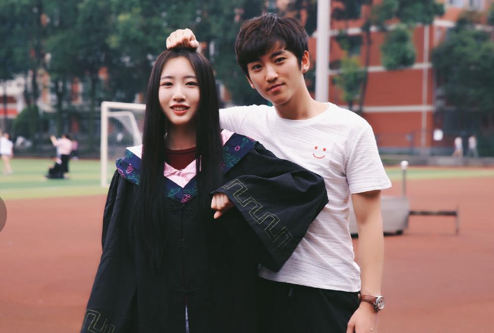 30-year-old Liang Yabin committed suicide due to depression. He was ...