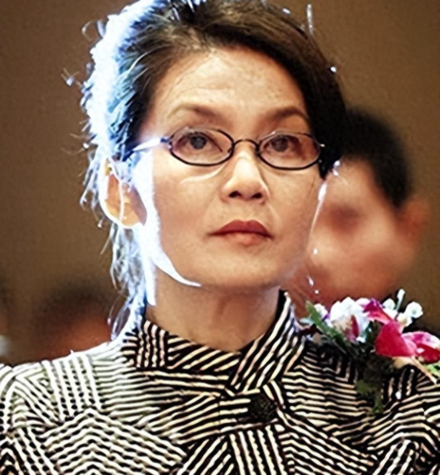 October 9: The true relationship between Bai Shanshan and Xu Jiayin was ...