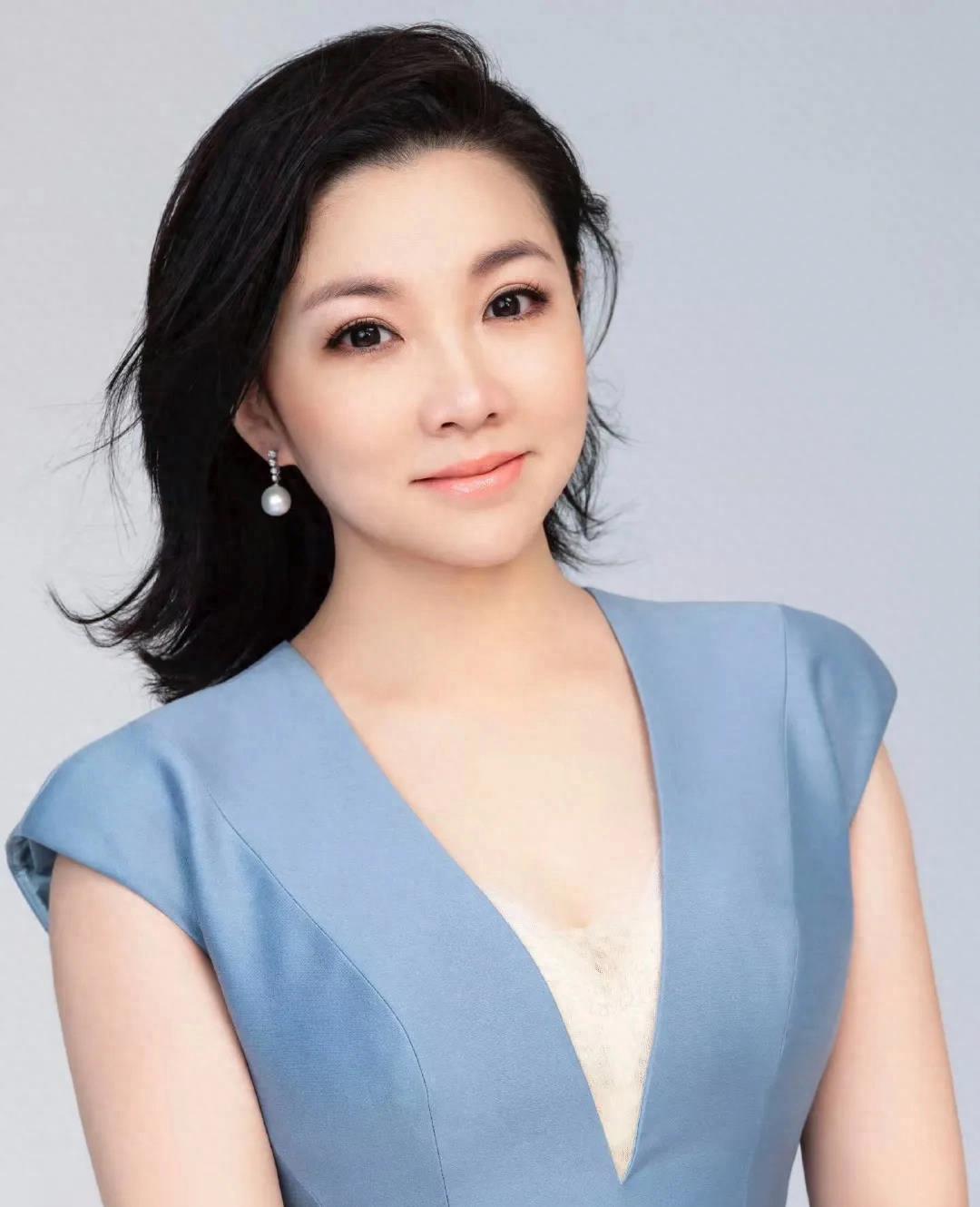 Wang Li: After leaving Liu Hegang, she became a teacher with Tong Tiexin, and now she is getting ...