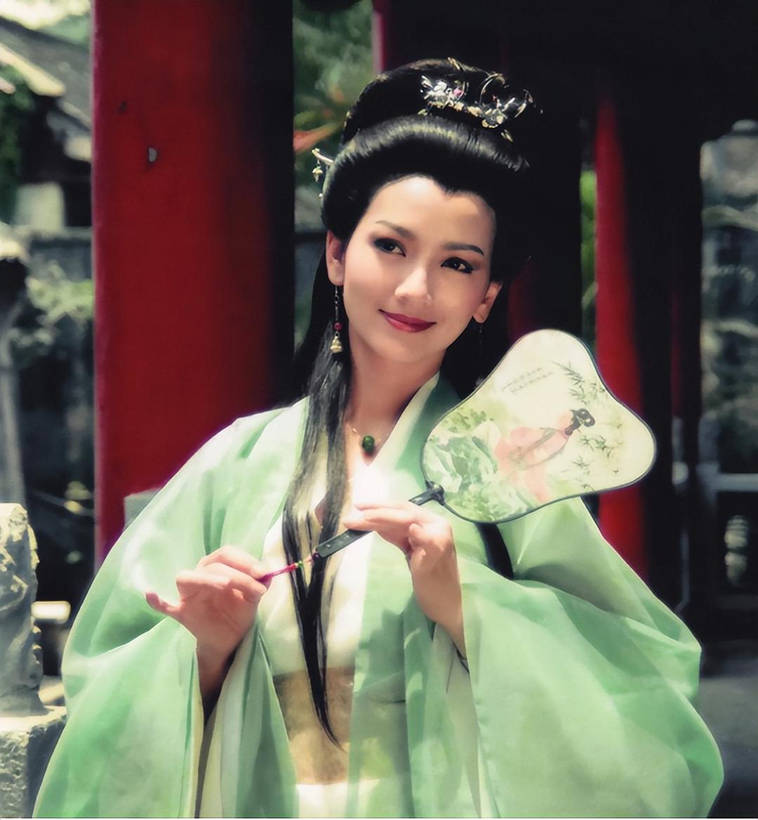 Why did you have to find a woman to play Xu Xian back then? After 12 ...