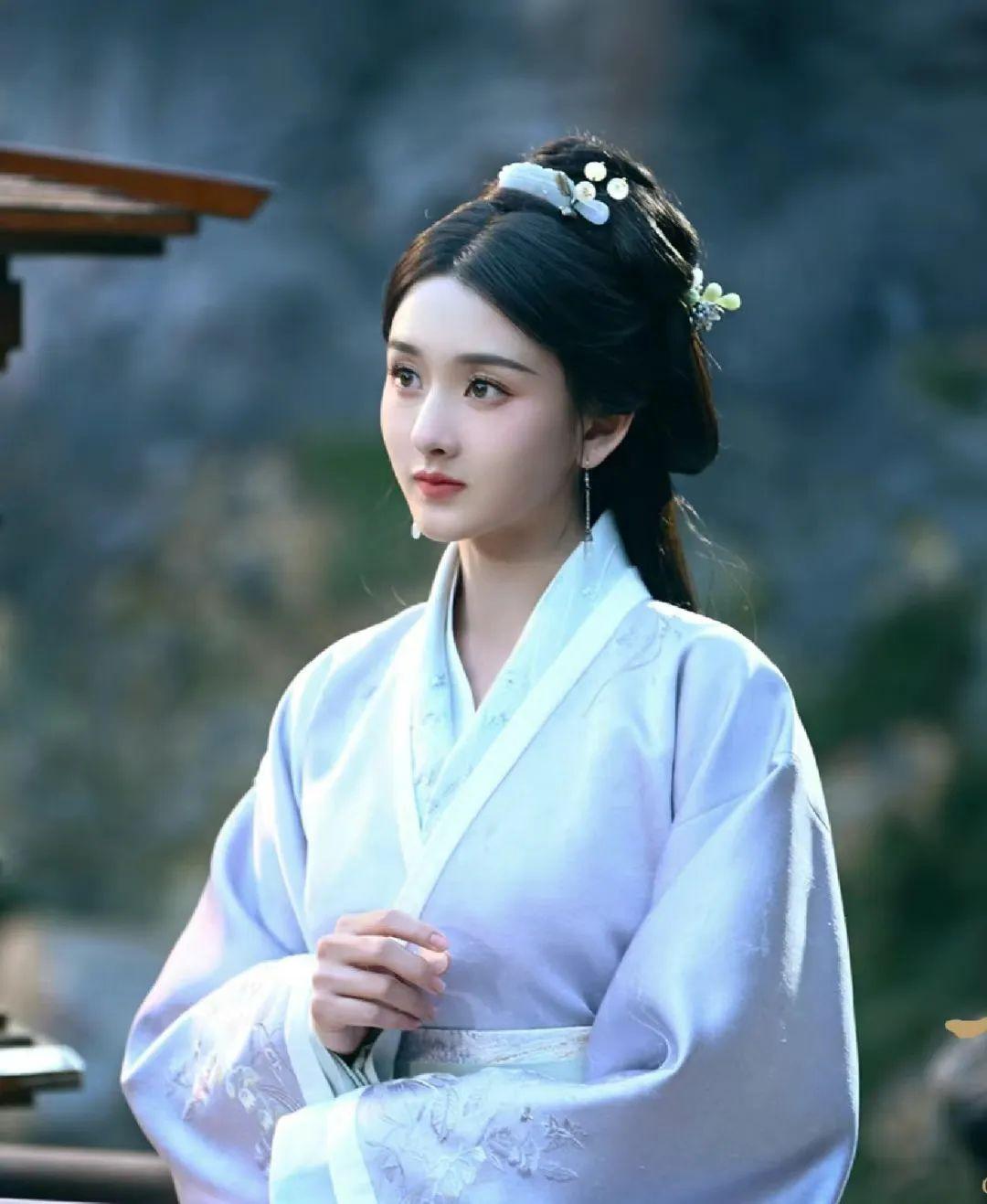 Is Song Zuer really cold? 95 Flowers "Little Cecilia Cheung" was hacked ...