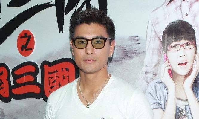 TVB TVB star Chen Zhanpeng: He was owed millions of dollars in salary and said his children's ...