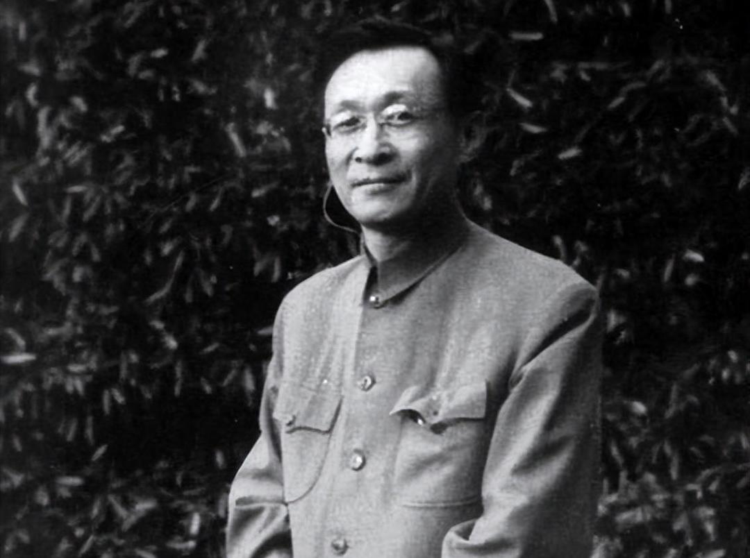 In March 1949, Mao Zedong asked Wang Jiaxiang to talk about work. Mao Zedong: You choose one of ...