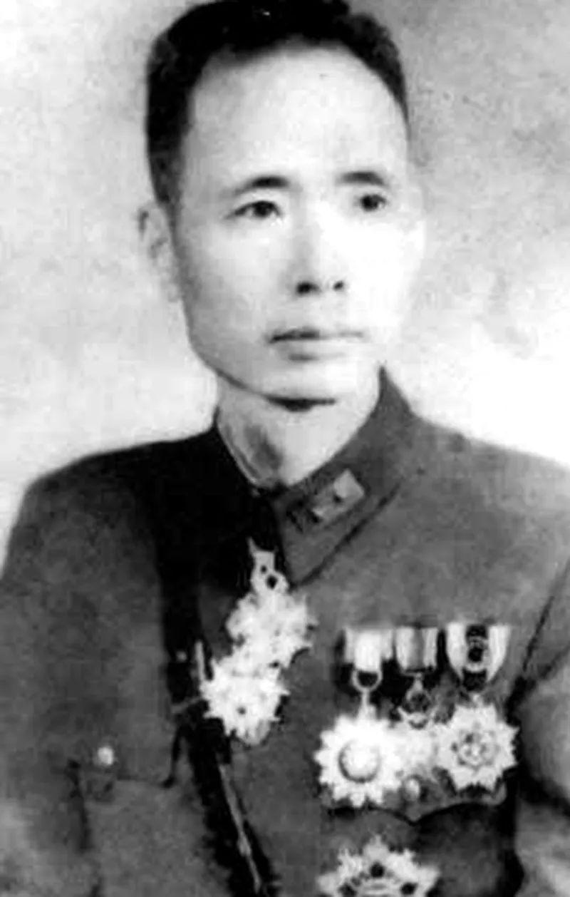 Liu Fei, Bai Chongxi's "think tank", took the initiative to stay in the ...