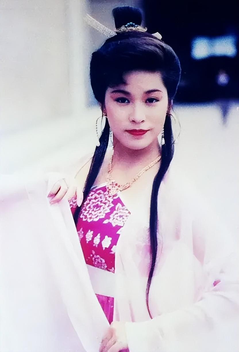 She is the flower of Hong Kong's commercial and Taiwanese business. She ...