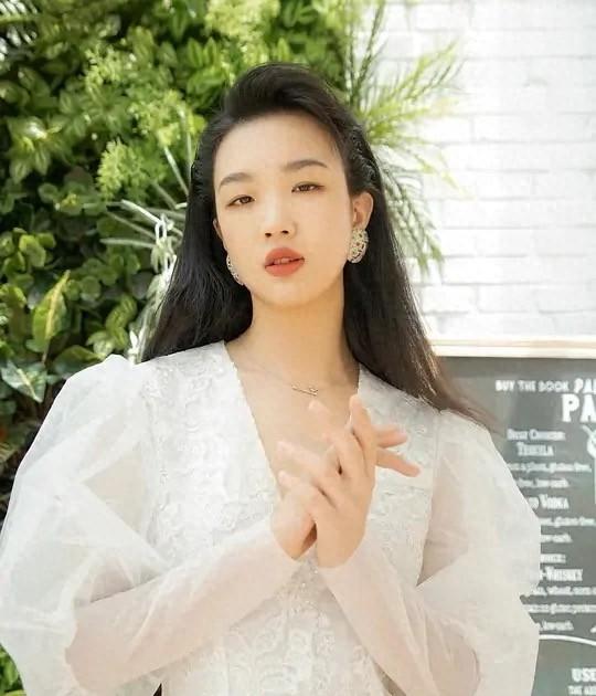 The four heroines of "Tian Geng Ji" put on modern clothes, each one looks better than the other ...